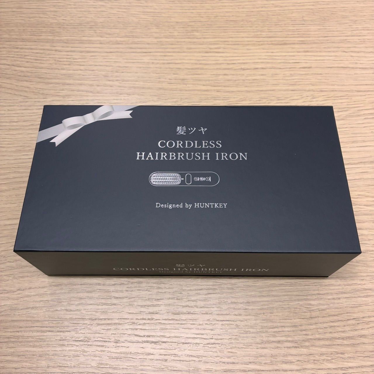 Y0718]HUNTKEY 髪ツヤ コードレスヘアブラシ アイロン ホワイト HBI-X1