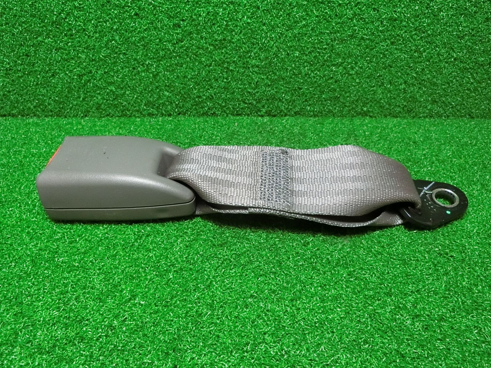 [a6550] 送料無料 スバル R1 RJ1 リア シートベルトキャッチ バックル - メルカリ