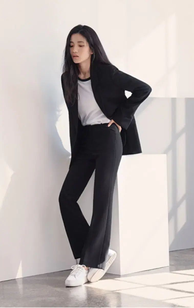 FRONTROW(フロントロウ) キム・テリ ジャケット スリットカフス ブレザー 198 000 - メルカリ