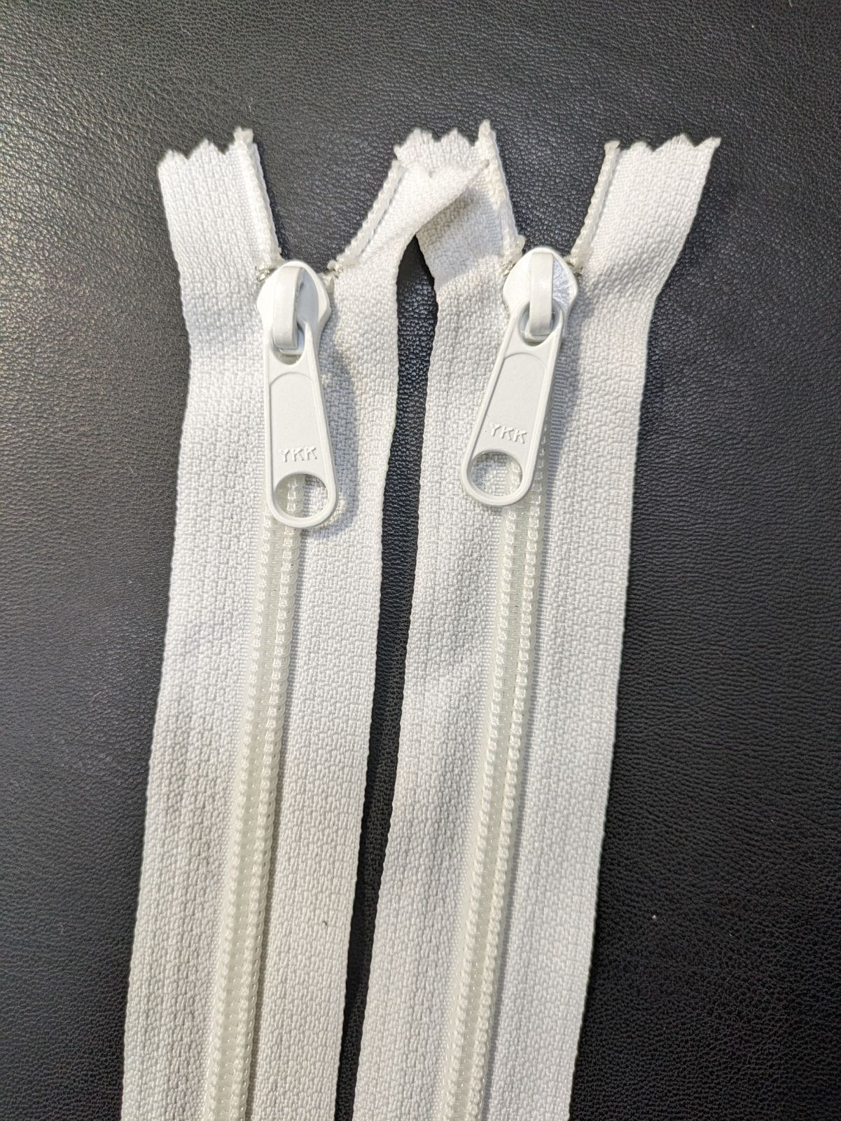 YKKファスナー 5コイル 止 DFL 50cm 白 2本 - メルカリ