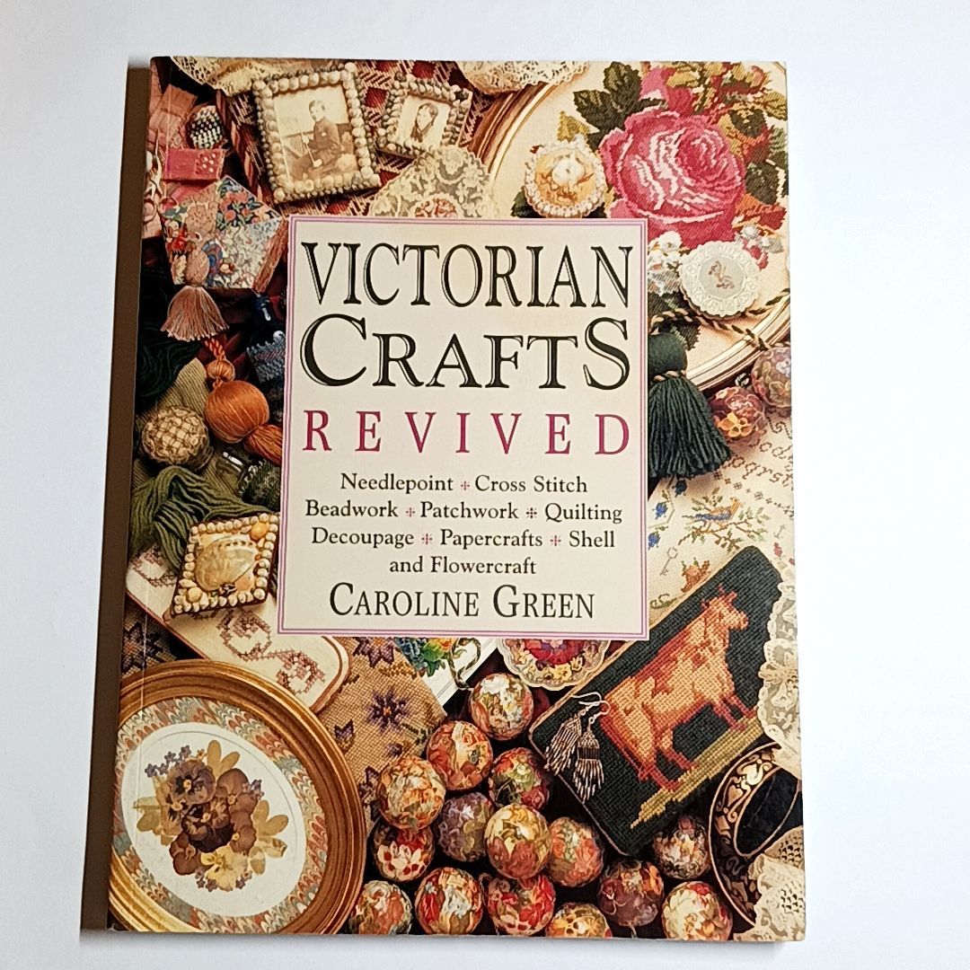 洋書 VICTORIAN CRAFTS REVIVED よみがえるビクトリア朝のクラフトたち 古本・古書 - メルカリ