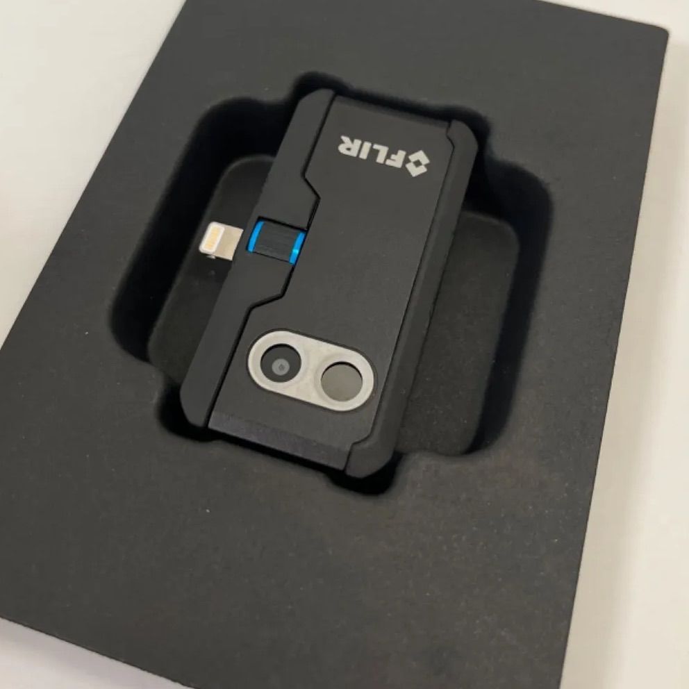 FLIR フリアー iPhone/iPad用 FLIR ONE Pro 19200画素 赤外線サーモグラフィー 435-0006-03 - メルカリ