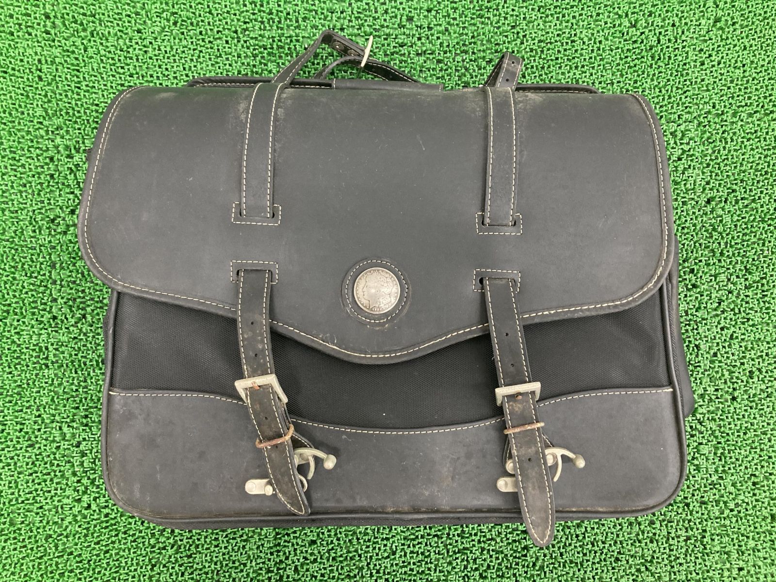 デグナー製 サイドバッグ 片側 社外 中古 バイク 部品 NB-10 DEGNER コンチョ 22L ハーレー バルカン ドラッグスター400 スティード400 - メルカリ