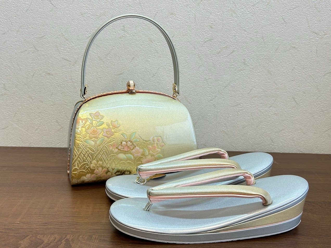 草履とバックのセット フリーサイズ 新品 【250304-3】和装用 草履バック - メルカリ