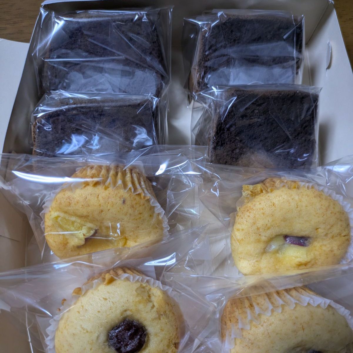 【本日限定】チョコチップ入りブラックココアの米粉シフォンケーキ＆スイートポテト風鳴門金時の米粉マフィン＆甘栗のバター不使用米粉マフィン☆6個 ...