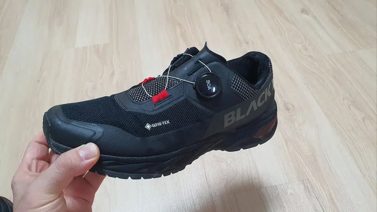 【雷市場（ポンジャン）商品韓国直送】 BLACK YAK(ブラックヤク) イリュージョン ロード GORE-TEX(ゴアテックス) トレッキングシューズ 登山靴 GTX 275mm - メルカリ