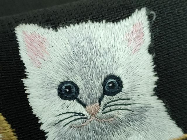 平和屋本店□極上 八寸名古屋帯 手刺繍 総刺繍 猫 黒地 逸品