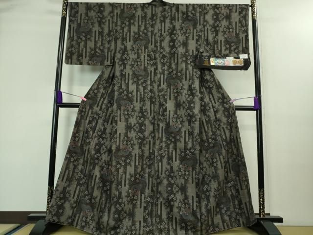 平和屋着物○本場大島紬 9マルキ 純泥染 枝花文 中川織物