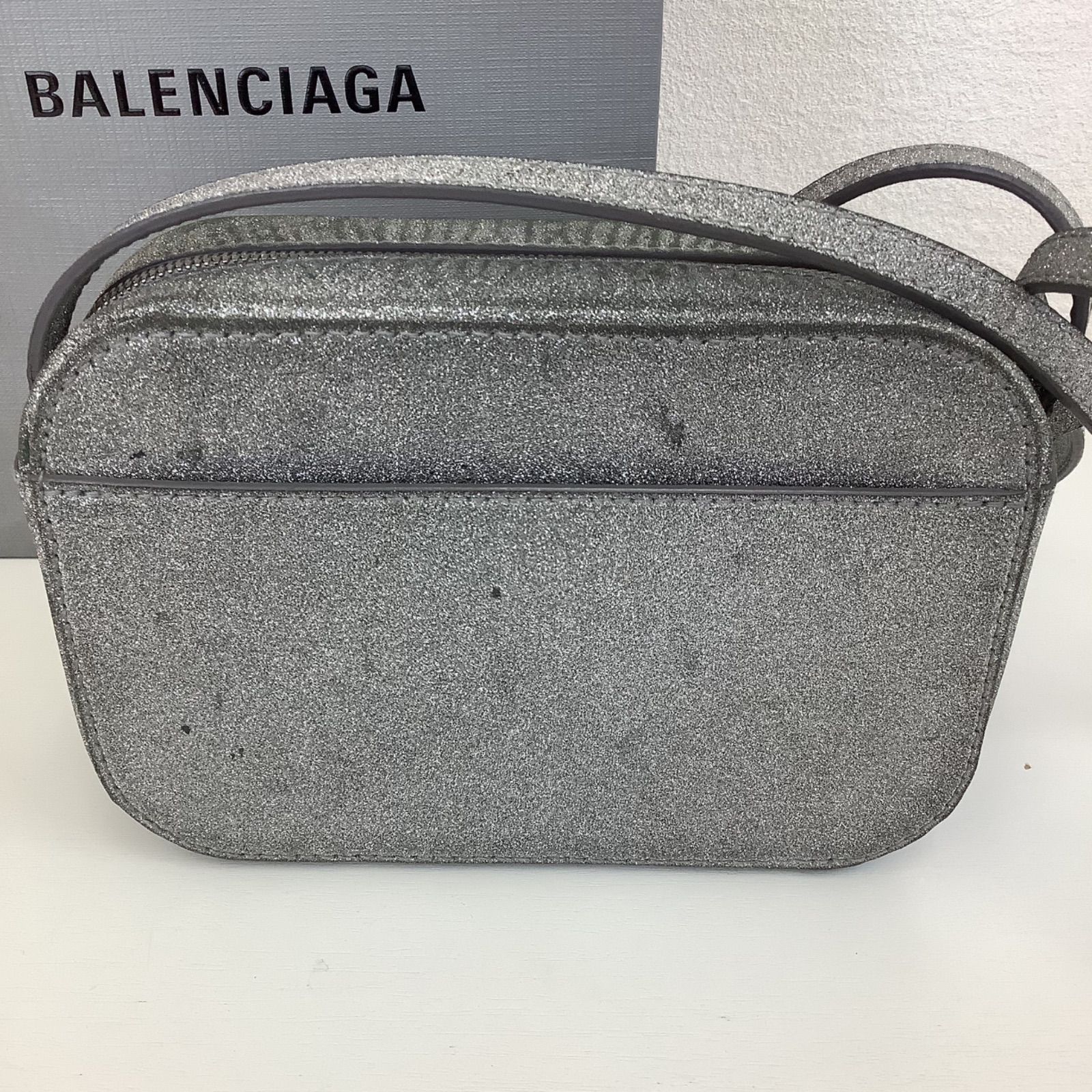 BALENCIAGA バレンシアガ エブリデイカメラバッグ - メルカリ BALENCIAGA バレンシアガ エブリデイカメラバッグ - メルカリ
