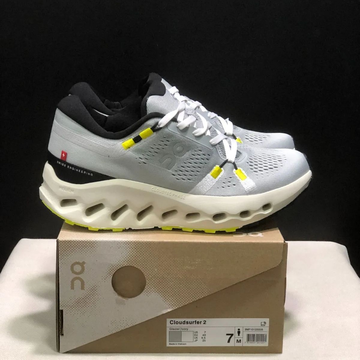 On Cloudsurfer 2 メンズ/レディース ランニングシューズ グレー/ホワイト/イエロー クッション性 通気性抜群 スタイリッシュ ...
