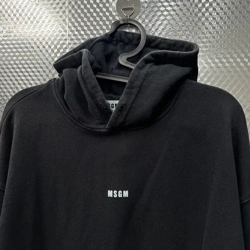 【雷市場（ポンジャン）商品韓国直送】 XL MSGM フード付きTシャツ 黒 - メルカリ