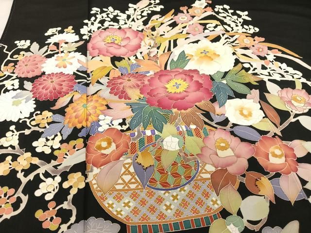平和屋着物○本加賀友禅作家 百貫華峰 黒留袖 草花文