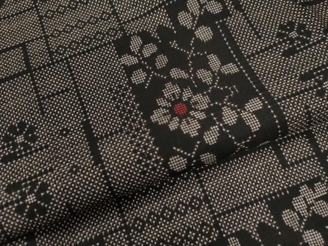 平和屋着物○本場大島紬 7マルキ 泥染め 短冊吉祥花文 徳秀信作 証紙