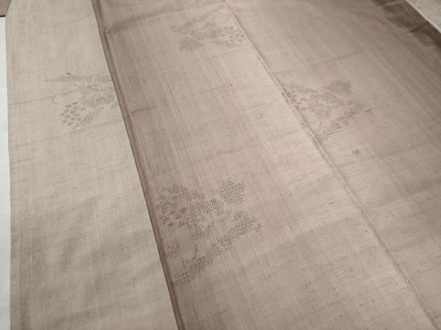 平和屋着物○結城紬 80亀甲 飛び亀甲柄 葡萄蔦の葉文 正絹