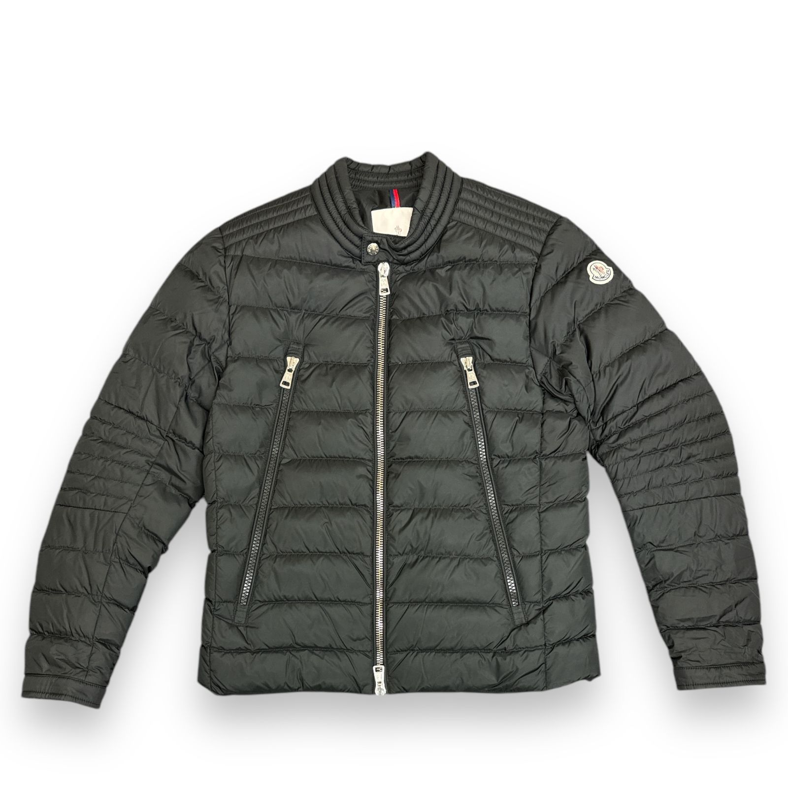 国内正規 定価268400円 MONCLER Amiot ダウンジャケット エミオット ライダースダウン アウター パファージャケット モンク ...
