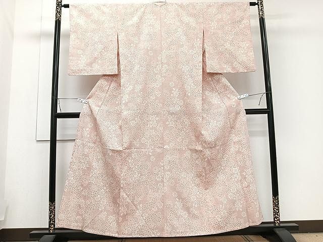 平和屋着物○本場大島紬 吉三郎 吉織物謹製 純泥染 清風になびく 証紙