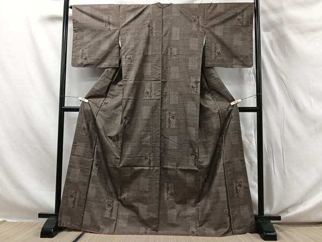 平和屋着物○本場大島紬 9マルキ 草花シルエット 正絹 逸品 未使用