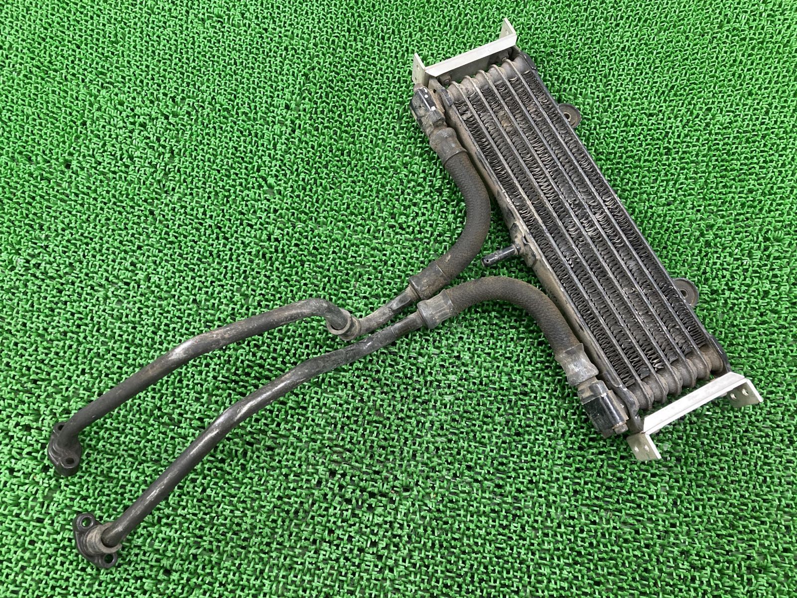 XJR1200 オイルクーラー 4KG-008*** ヤマハ 純正 中古 バイク 部品 4KG ホース 曲がり無し 品薄 希少品 車検 Genuine - メルカリ