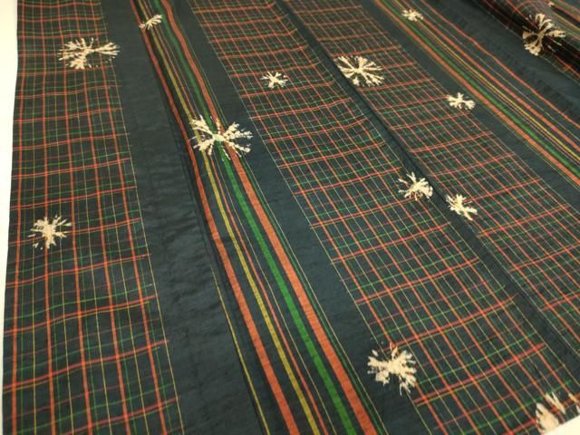 平和屋着物▽上質な紬　単衣　絞り　格子に舞花　正絹　逸品　DAAQ3588az 平和屋着物▽上質な紬 単衣 絞り 格子に舞花 正絹 逸品 DAAQ3588az