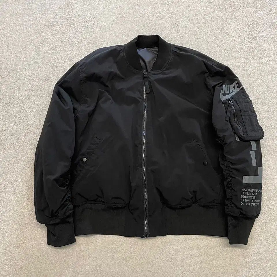 【雷市場（ポンジャン）商品韓国直送】 Nike(ナイキ） MA1 リバーシブル ダウンジャケット ジャケット 95 - メルカリ