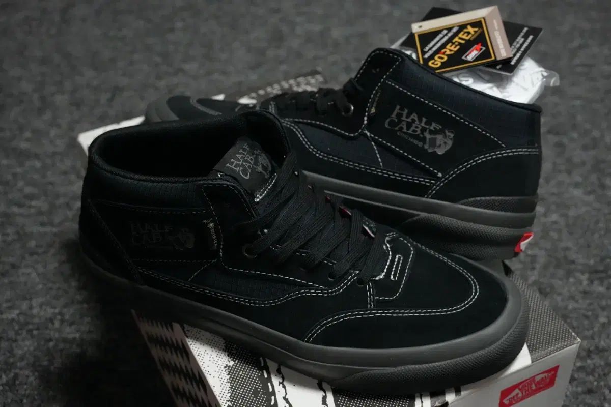【雷市場（ポンジャン）商品韓国直送】 （ 265 ） VANS(バンズ) スケート ハーフキャブ 92 30 記念日 限定 GORE-TEX(ゴアテックス) - メルカリ