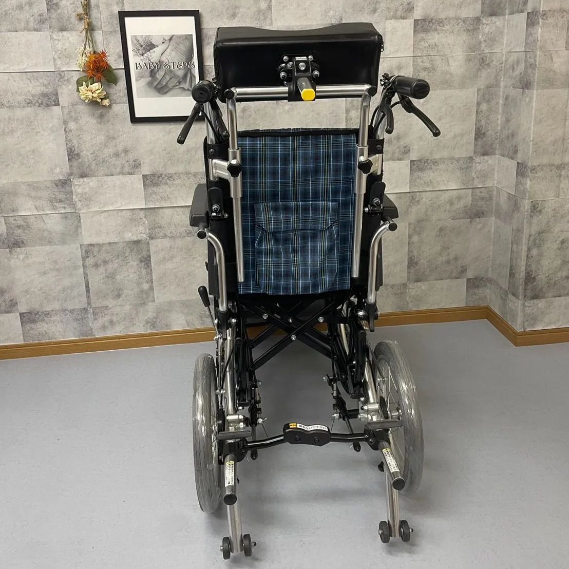SKT-7 Miki 介助型車椅子 ティルト仕様 コンパクト車椅子 介助式 スキットシリーズ ミキ 中古 介護用品 - メルカリ