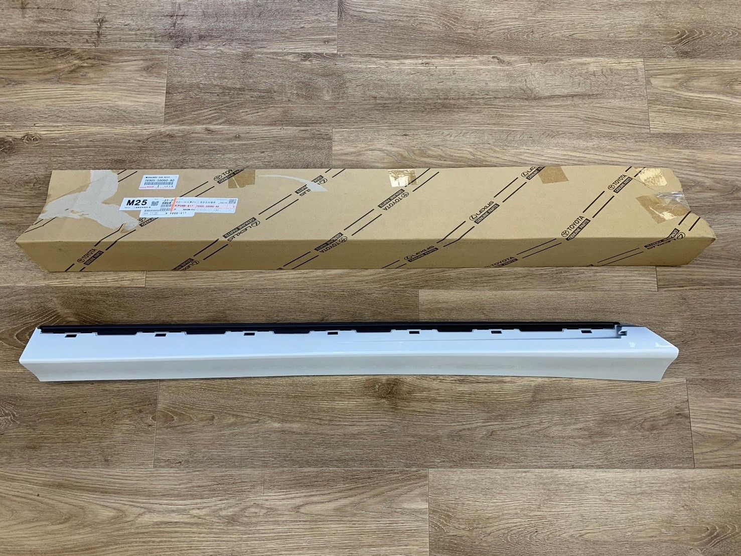 【送料無料】【未使用品】30アルファード/ヴェルファイア用 運転席側リア用 ドアプロテクタモール 76905-58070-A0 - メルカリ