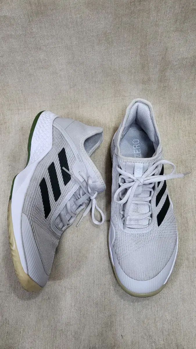 【雷市場（ポンジャン）商品韓国直送】adidas(アディダス) 275cm アディゼロ ユーバーソニック 4 1 M ID1565 メンズ ...