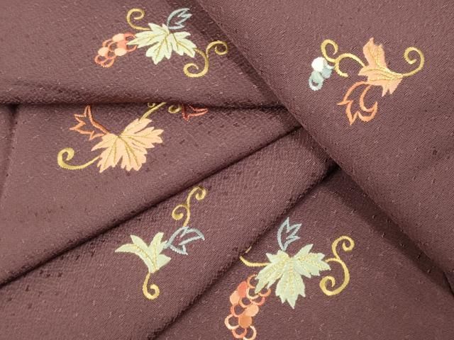 平和屋着物○訪問着 総刺繍 葡萄唐草文 紫鳶色 金糸 正絹 逸品 未使用