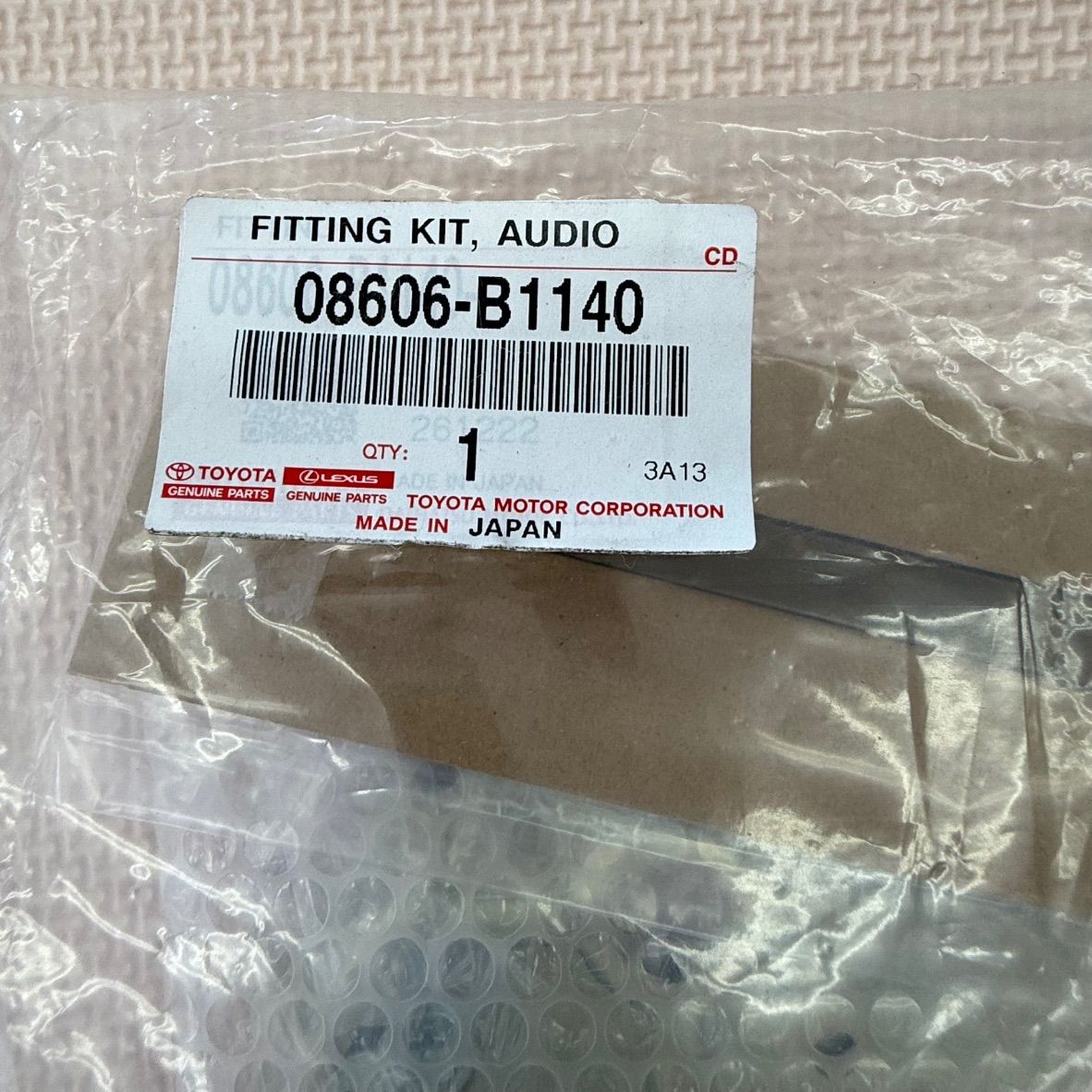 トヨタ純正部品 9インチナビ用金具 トヨタ ルーミー 08606-B1140 - メルカリ