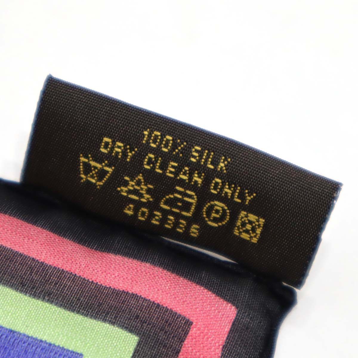LOUIS VUITTON ルイヴィトン LV M71912 モノグラム スカーフ LOUIS VUITTON ルイヴィトン LV M71912 モノグラム スカーフ