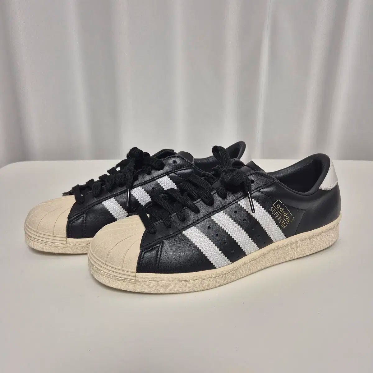 adidas(アディダス) スーパースター 82 FI コア ブラック_ 260 （ US8 ） - メルカリ