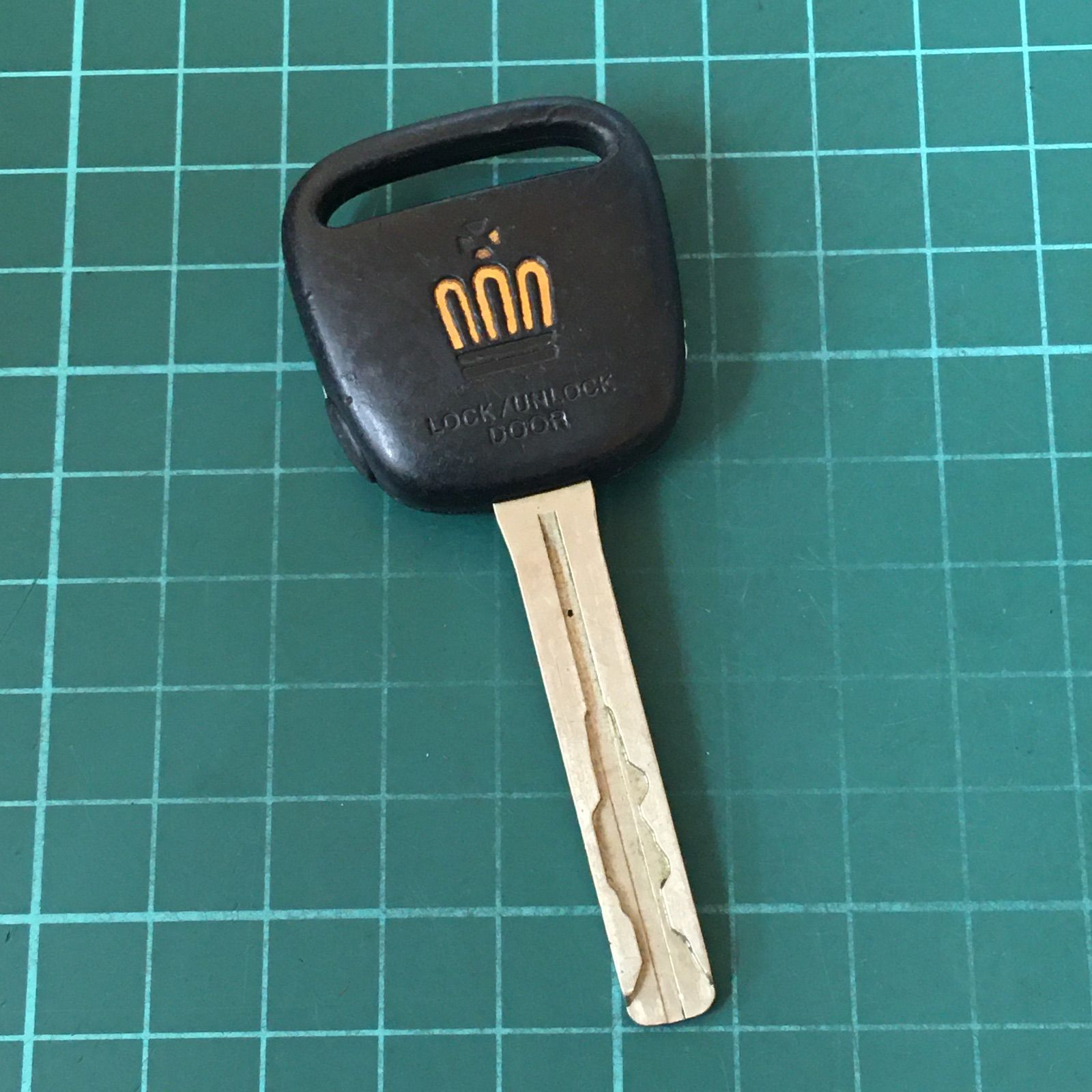 TA4532トヨタ 純正 キーレス リモコン クラウン ロイヤル カリーナ等 1ボタン 旧車 - メルカリ