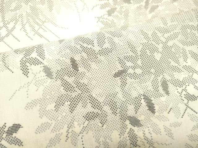 平和屋着物○本場大島紬 白大島 9マルキ 草葉文 正絹 逸品 DAAS2346tw