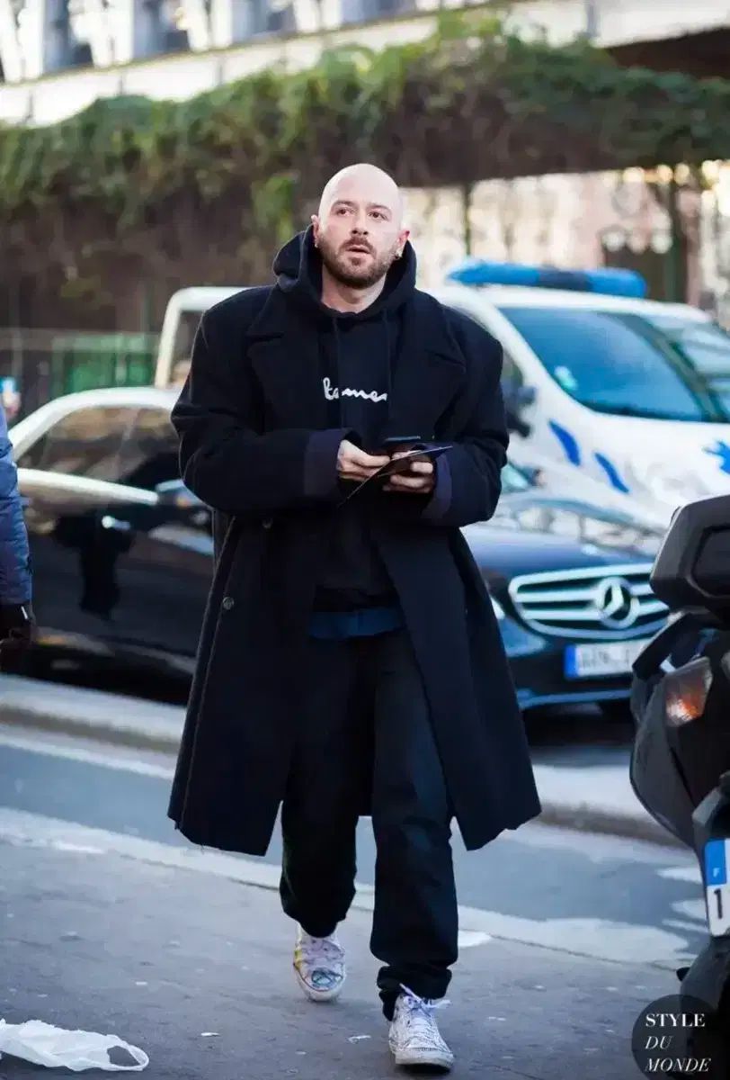 【雷市場（ポンジャン）商品韓国直送】 VETEMENTS(ヴェトモン) 17fw ネックロゴ 刺繡 コート ( m ） - メルカリ