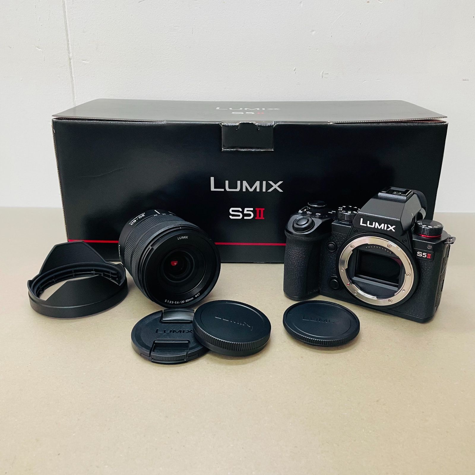 Panasonic LUMIX S5II DC-S5M2 ミラーレス 標準レンズ付き Lumix 20-60mm f3.5-5.6 シャッター回数2,183 C2271 100サイズ発送 - メルカリ