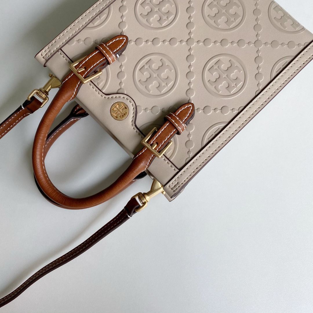 TORY BURCH トリーバーチ Tモノグラム コントラスト エンボス TORY BURCH トリーバーチ Tモノグラム コントラスト エンボス