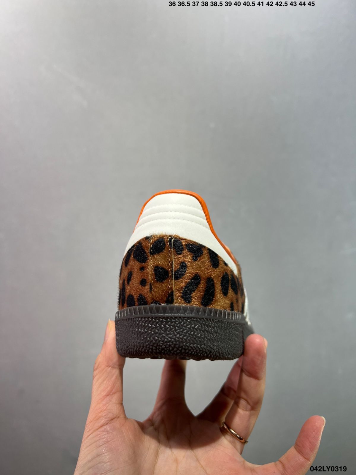 adidas Originals Women's Samba OG 、"Leopard/Preloved Red" JI2734 - メルカリ