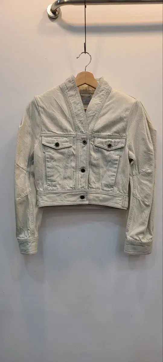 【雷市場（ポンジャン）商品韓国直送】 IRO(イロ) IRO 34 サイズ アイスジン デニムジャケット 70 1万ウォン 製品 - メルカリ