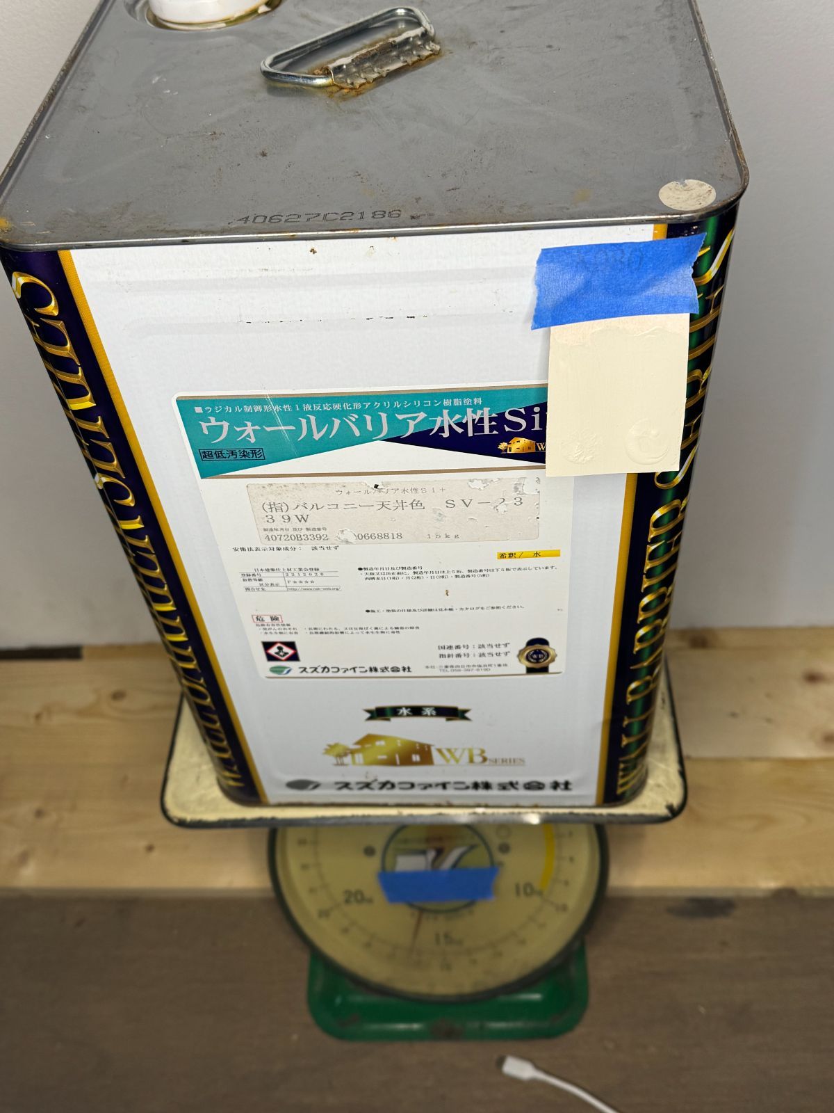 スズカファイン ウォールバリア水性Si+ 22-85B近似 15kg 3缶あります - メルカリ