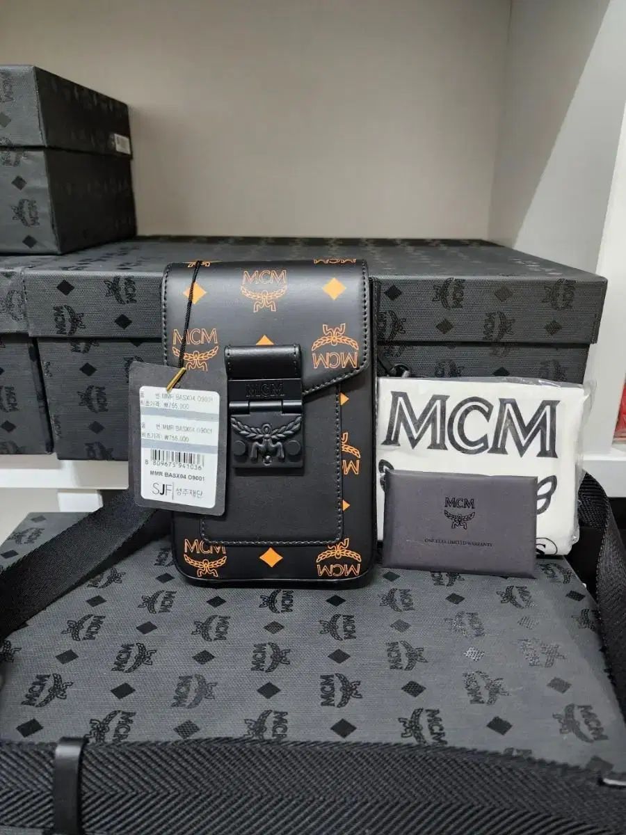 【雷市場（ポンジャン）商品韓国直送】MCM 正規品 バッグ 販売 - メルカリ