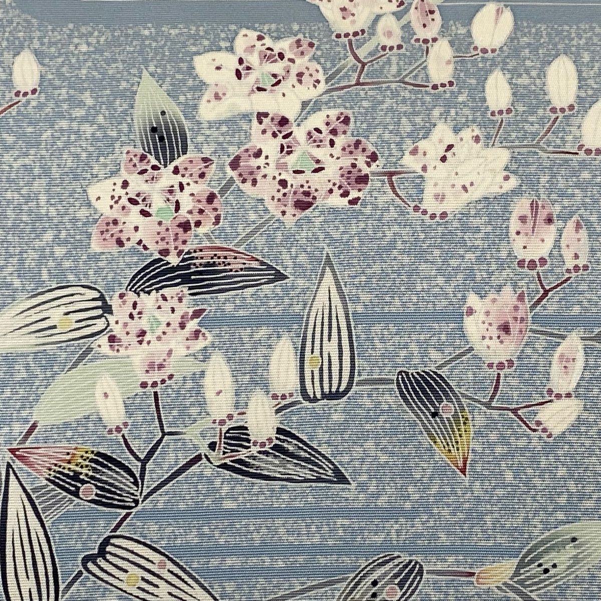 平和屋着物○塩瀬 九寸名古屋帯 手描き 草花文 薄卵色 金銀彩 正絹