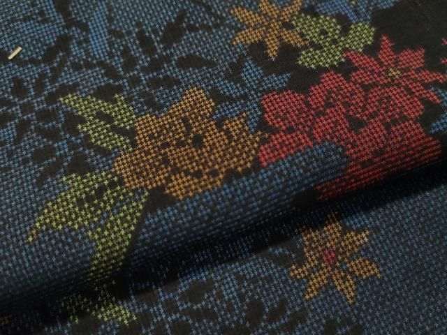 平和屋着物○本場大島紬 7マルキ 流水地紙吉祥草花文 正絹 逸品