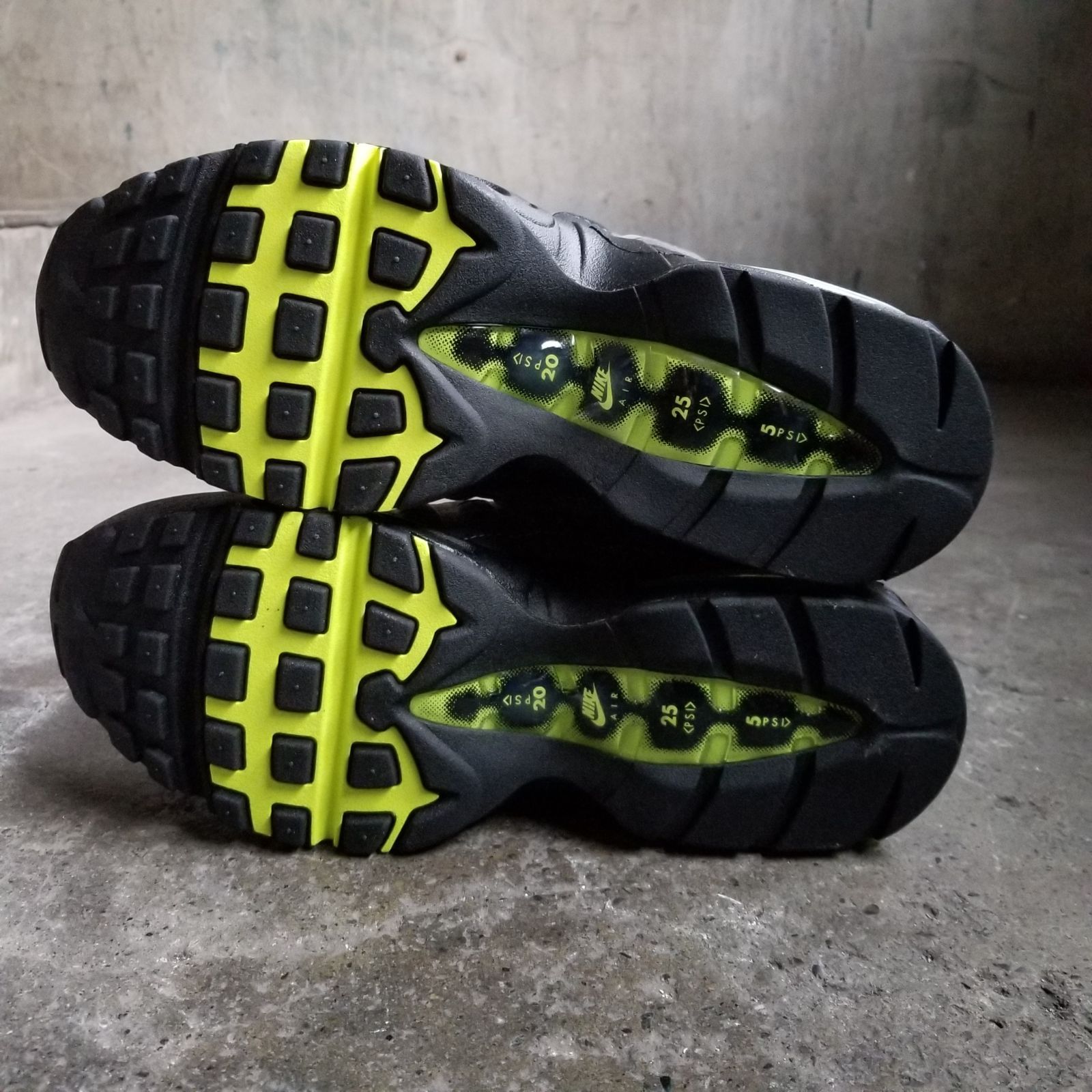 NIKE AIR MAX 95 Big Bubble NIKE AIR MAX 95 Big Bubble