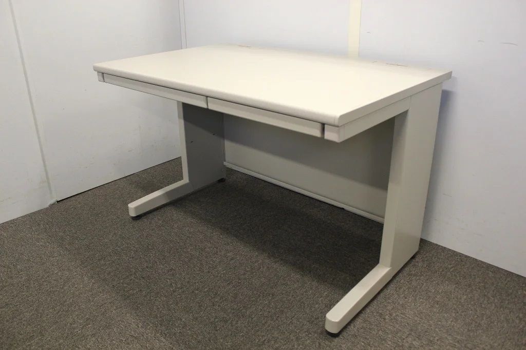 コクヨ BS 幅1100 平机 平デスク 中古机 オフィスデスク 事務所 - メルカリ