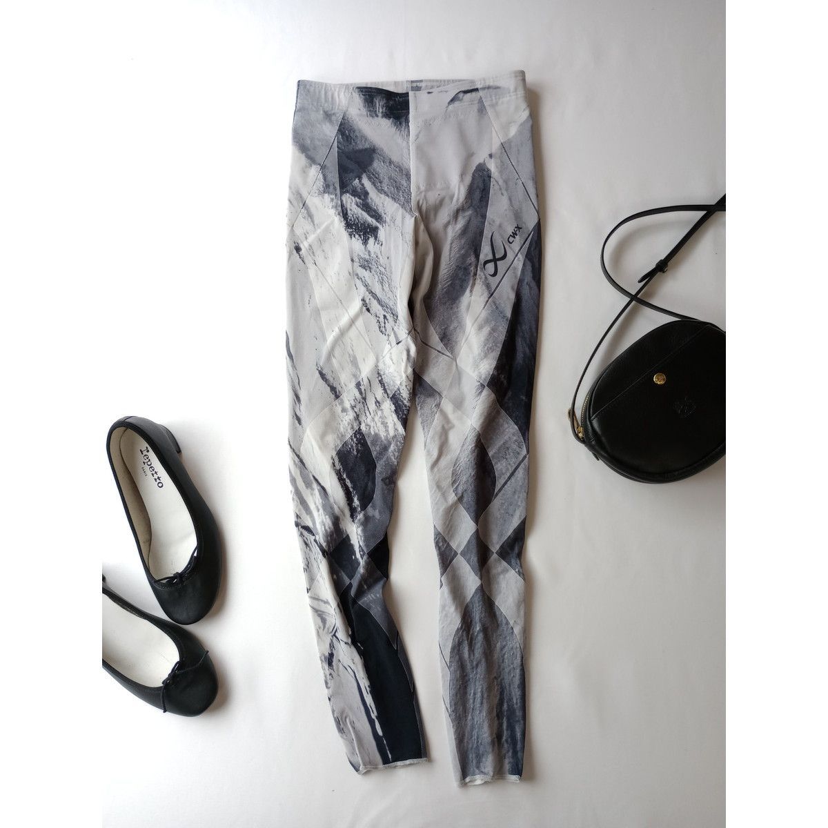 CW-X ワコール ジェネレーターモデル レボリューションタイプ HZY-359 スポーツタイツ レギンス M(116K+6542)25N - メルカリ