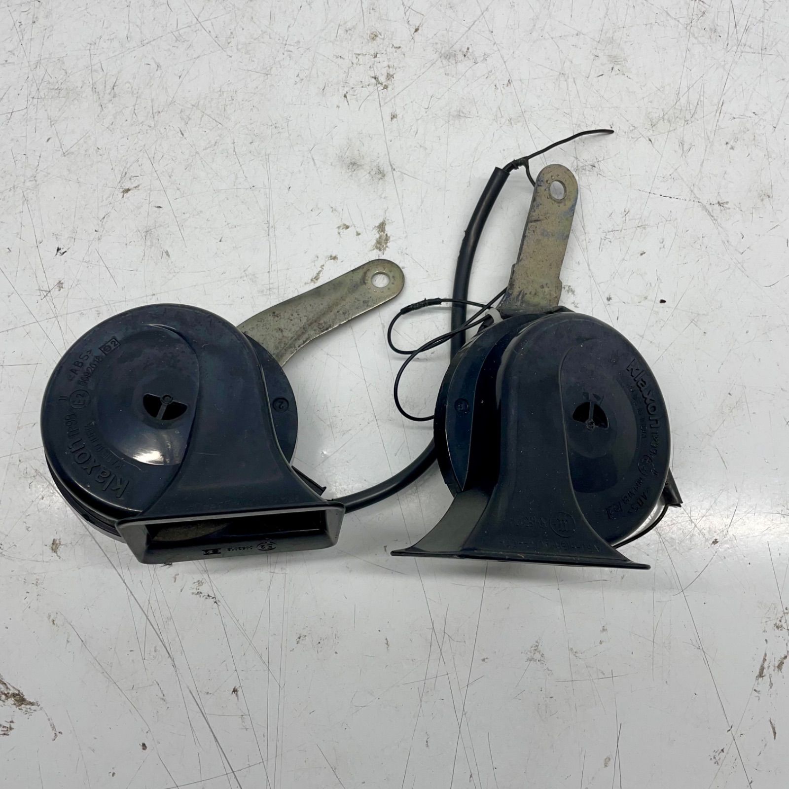 トヨタ ZRE151 ZRE152 ZRE154 カローラ ルミオン ホーン klaxon TR99 2個 左右セット LR 0092018 ...