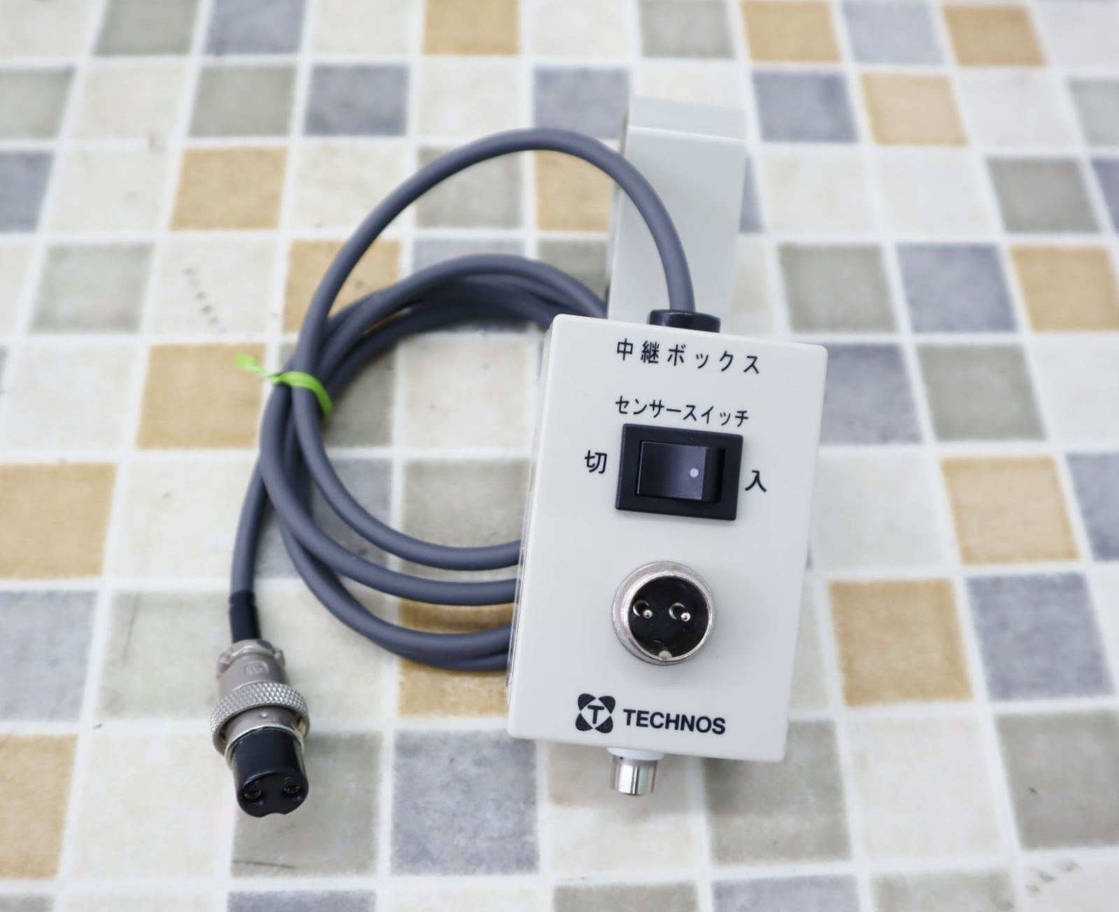 ∨施設設備 ｜中継BOX 離床センサー｜TECHNOS テクノス HCB2 ｜現状販売 センサースイッチ ナースコール関連 O2633 - メルカリ