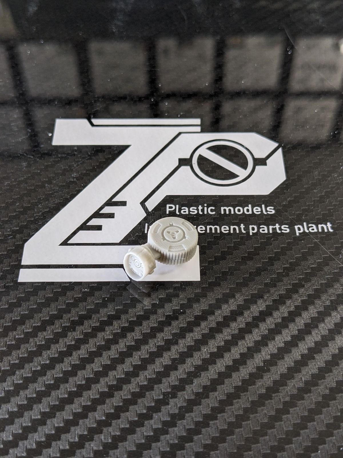 ZEOPLANT製 ガンプラMGズゴック用モノアイ&モノアイベース - メルカリ