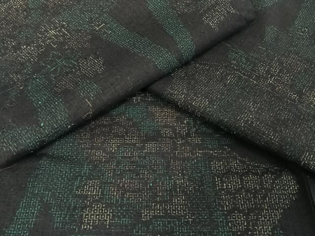 平和屋着物●本場結城紬　重要無形文化財　80亀甲　草花文　正絹　逸品　AAAV9134np 平和屋着物○本場結城紬 重要無形文化財 80亀甲 草花文 正絹 逸品